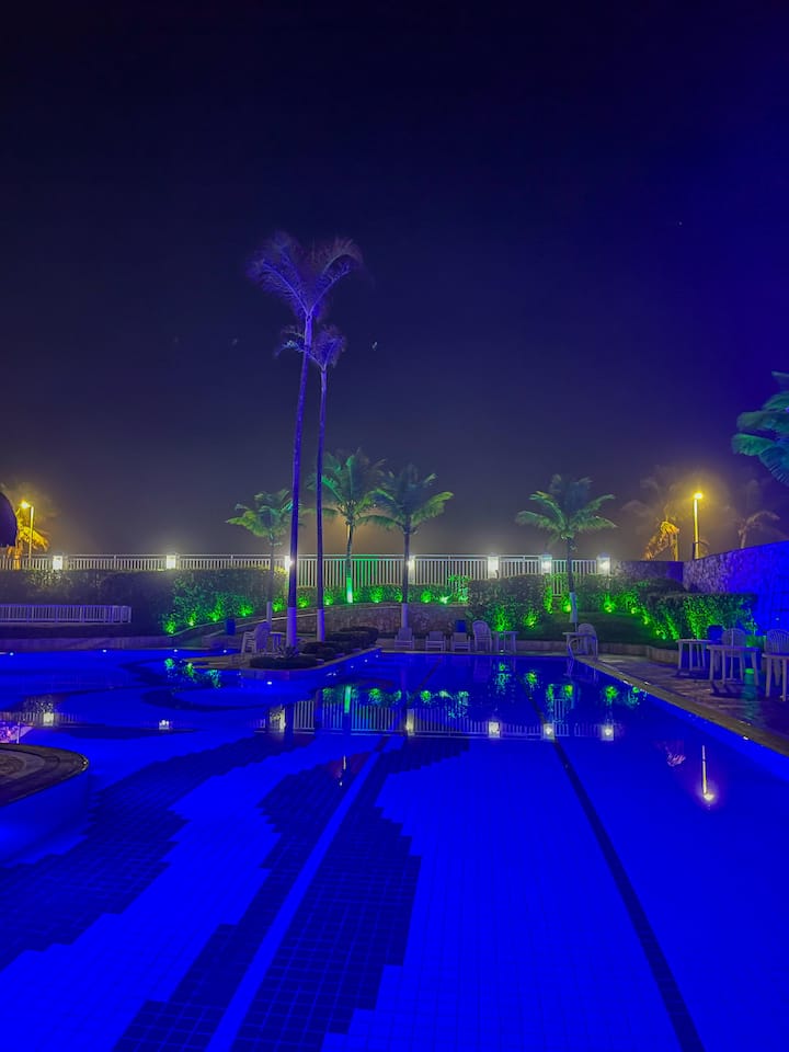 Resort Com Saida Na Areia Da Praia - Recreio dos Bandeirantes