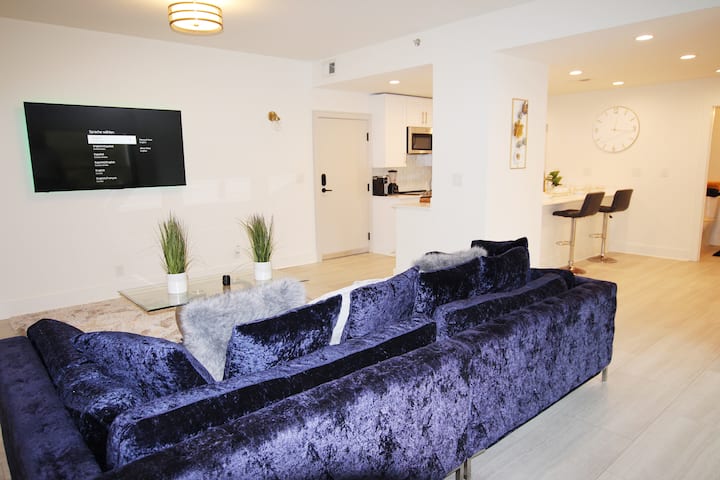 Luxury Condo W Balcony Near The Battery Atl - Marietta, GA