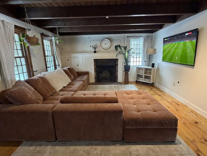 Walk To The World Cup! New England Colonial Home - Foxborough, MA