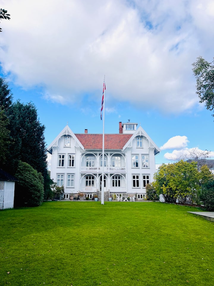 ÆRverdig Sjarm Nær Sentrum! - Kristiansand