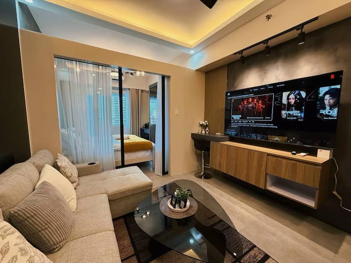 Zenstays @ Jazz • City View 1br • 65" Tv + Netflix - Makati