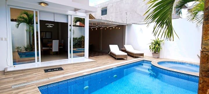 Piscina, Jacuzzi & Bbq Hasta 15 Personas - Manta