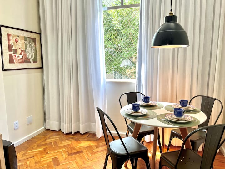 Copacabana, 2 Quartos | A/c | Próx. Praia E Metro - Rio de Janeiro