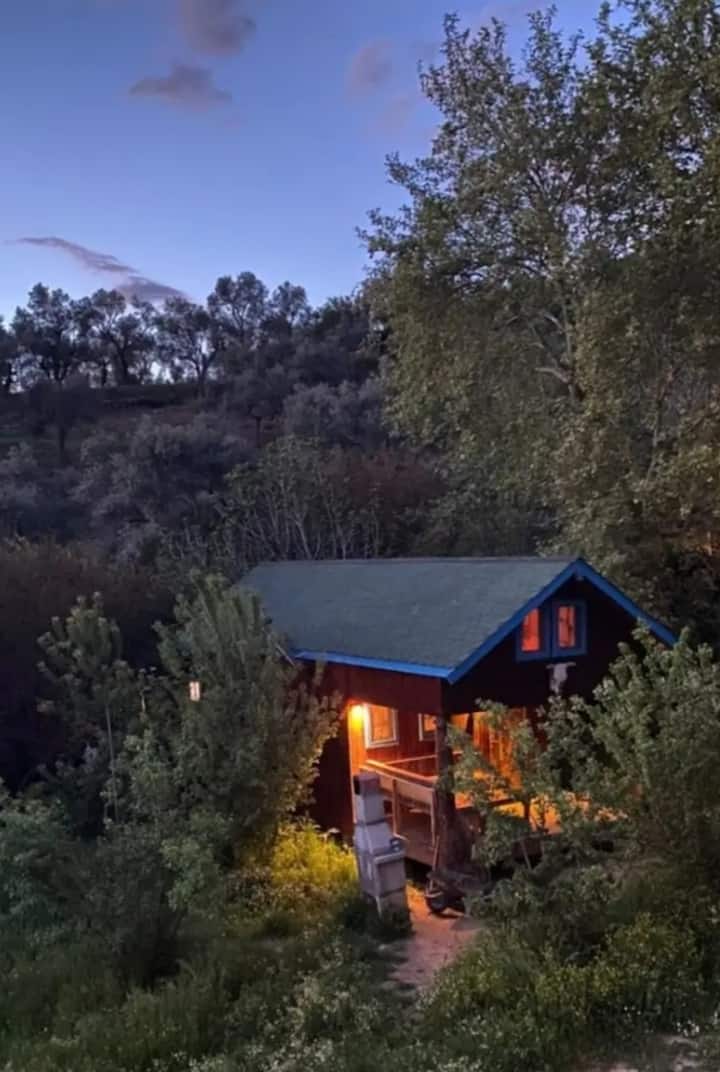 Dağ Evi Kemalpaşa Tv/wifi/şömine/mangal/klima/netf - Buca