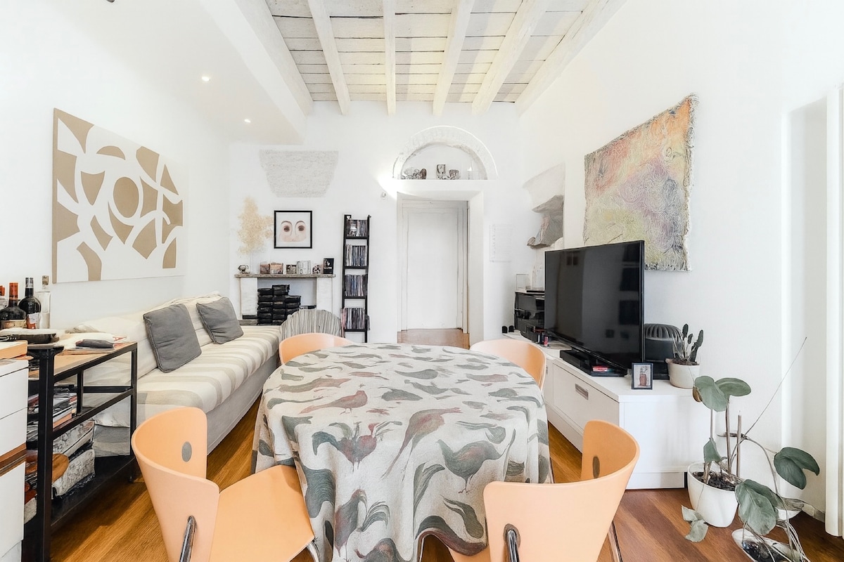 NoLo - Top Floor Bright Apartment - Metro Pasteur - Flats for Rent in ...