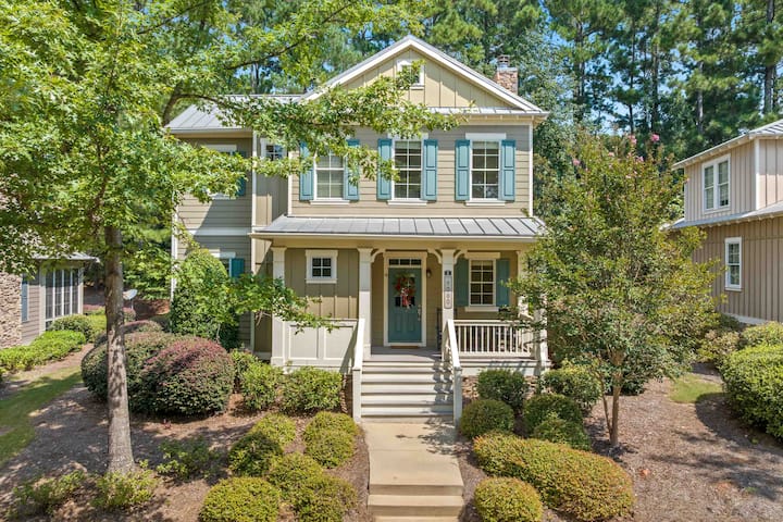 Relaxing Lake & Golf Getaway - Greensboro, GA