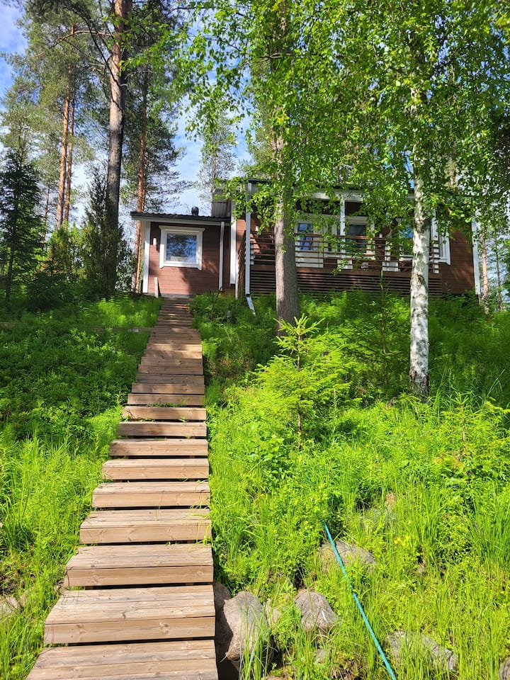 Mökki Joenrannalla - Finland