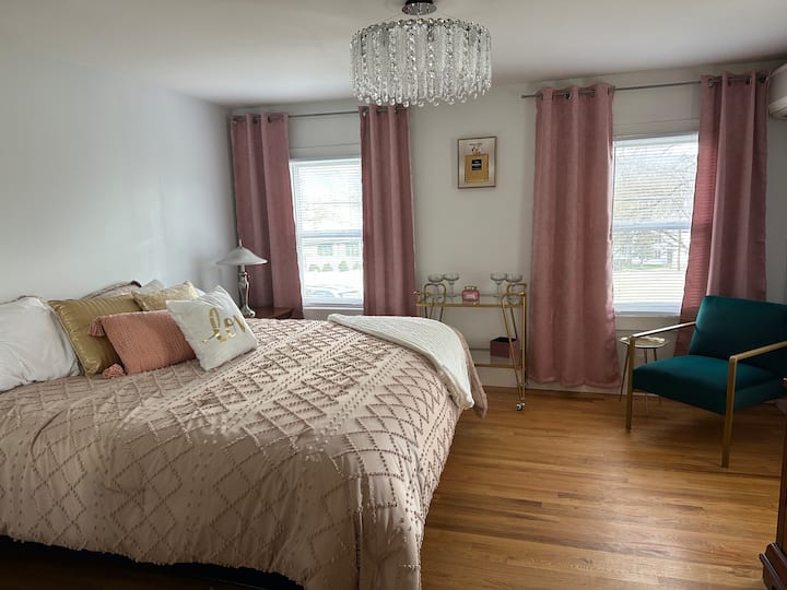 Unit 8 @ The Champagne House - Bath, NY