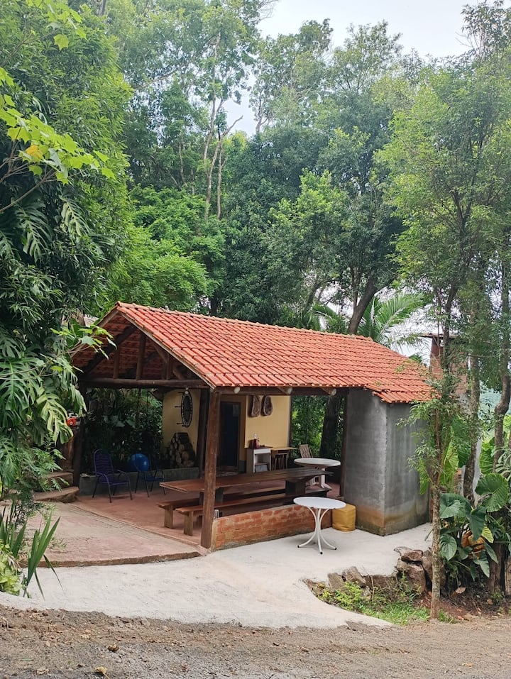 Chácara Disponível Com Piscina Em Meio A Natureza. - Chapecó
