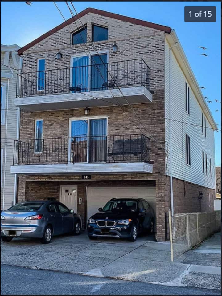 Cozy & Spacious Few Minutes To Nyc & Metlife - Bayonne, NJ