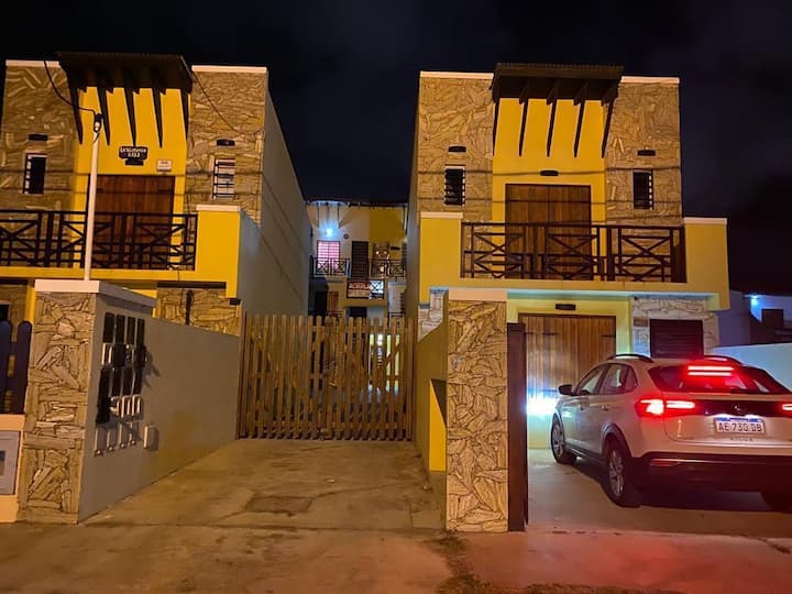 Casa A Una Cuadra De La Playa En Mar Del Tuyu - Santa Teresita