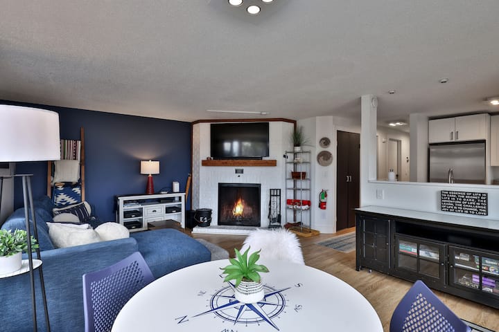 The Gondola Gatsby Condo W/ Mtn Views. Shuttle - Killington, VT