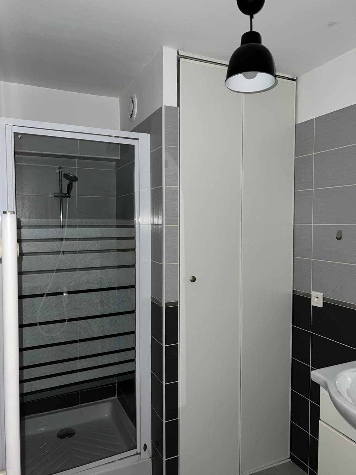 Encantador estudio con una hermosa vista del estanque - Apartamentos en ...