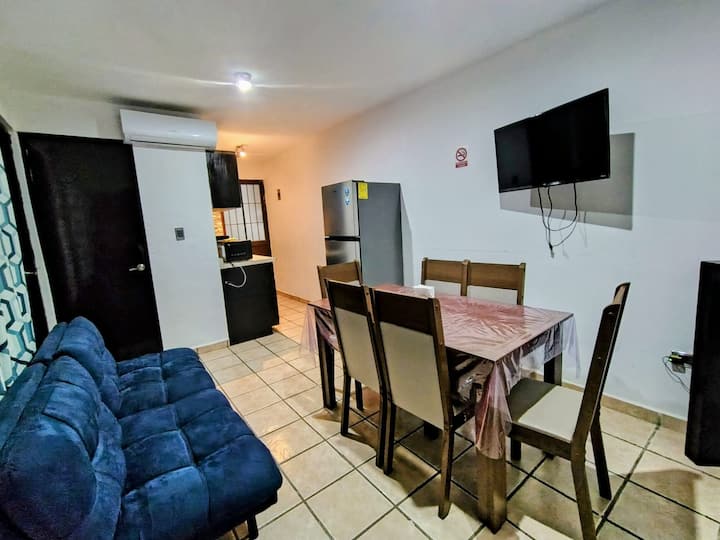 Casa Climatizada Con Amplia Cochera - Ciudad Victoria