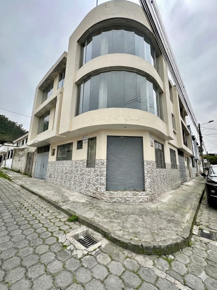 Departamento Tranquilo, Parqueadero Privado - Otavalo