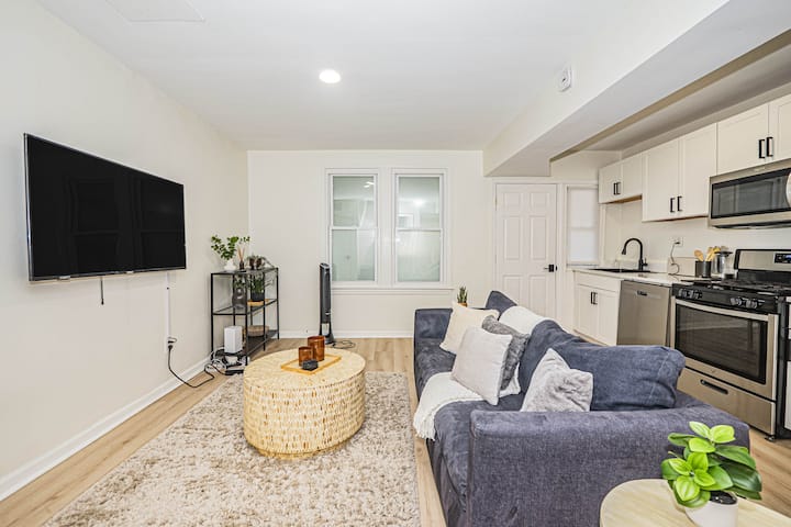Your Cozy & Charming 2br Getaway Near Downtown Dc! - University of Maryland, College Park