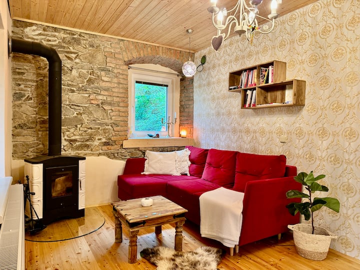 Stylový Klidný Apartmán S Jezírkem V Bouzově - Tchéquie