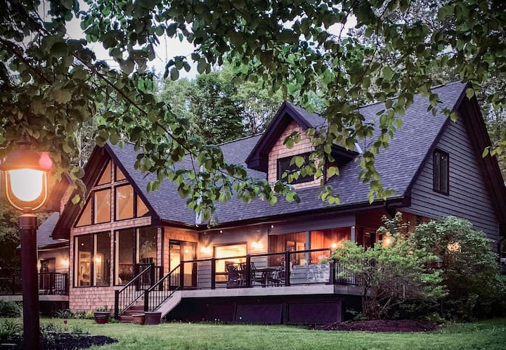 Cottage In Huntsville - Huntsville