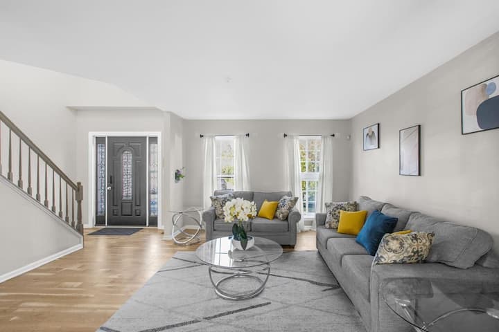 6 Cozy Bedrooms | Peaceful | Modern Interior - Hyattsville, MD