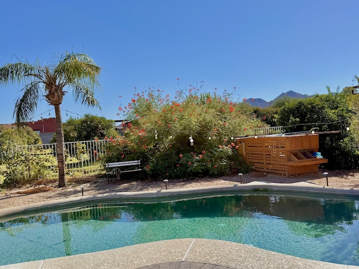 The Tangerine Grove Retreat: A Serene Farm Oasis - Queen Creek, AZ