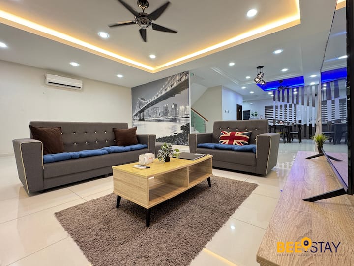 Taiping 2 Storey Corner Lot 12pax Netflix Game Box - Taiping