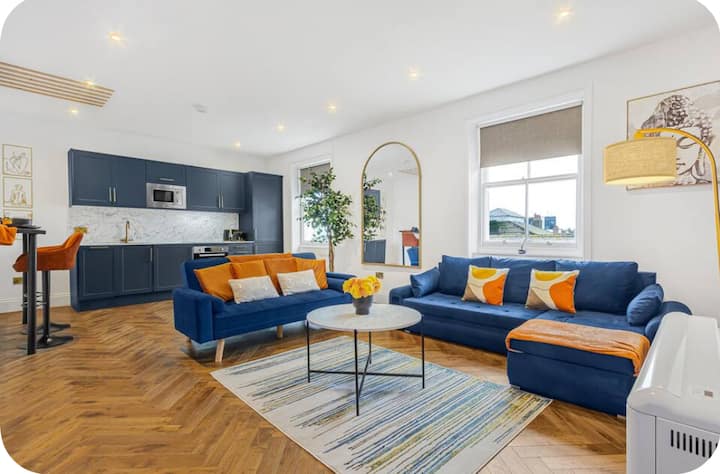 Stylish Brighton Hideaway • Heart Of The City - Brighton and Hove