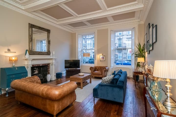 Georgian Elegance With Patio Garden, West End - Edinburgh