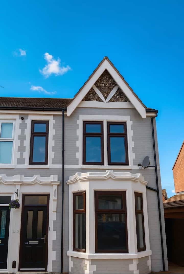 Comfort Home Away Sleep12 - Peterborough