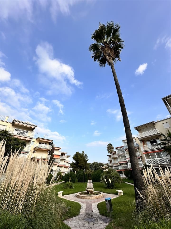 Av0498. Apartamento Con Salida Directa Al Mar - Cambrils