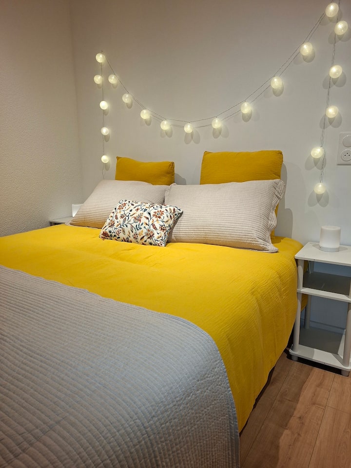 Au Sommet Virtonnais, 4p Sous Les Etoiles De Gaume - Virton