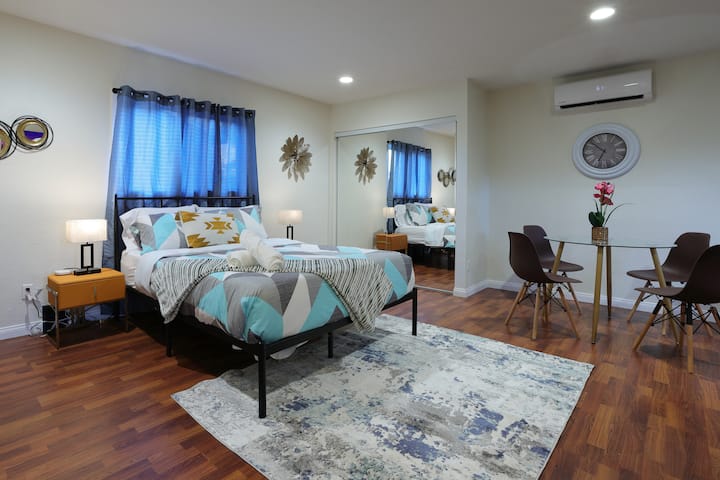 Modern Oasis Studio - Near Lax, Sofi, Usc, Dtla - Los Angeles, CA
