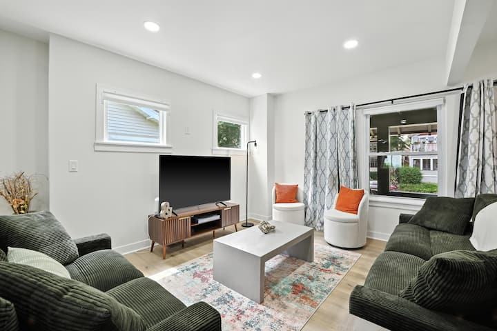 The Crown Jewel - Milwaukee, WI