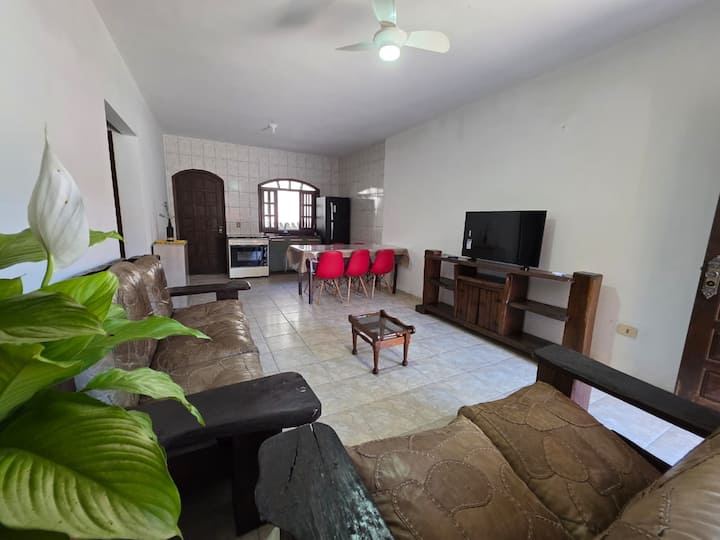 Casa 300m Da Areia Para Até 8 Pessoas - Guaratuba