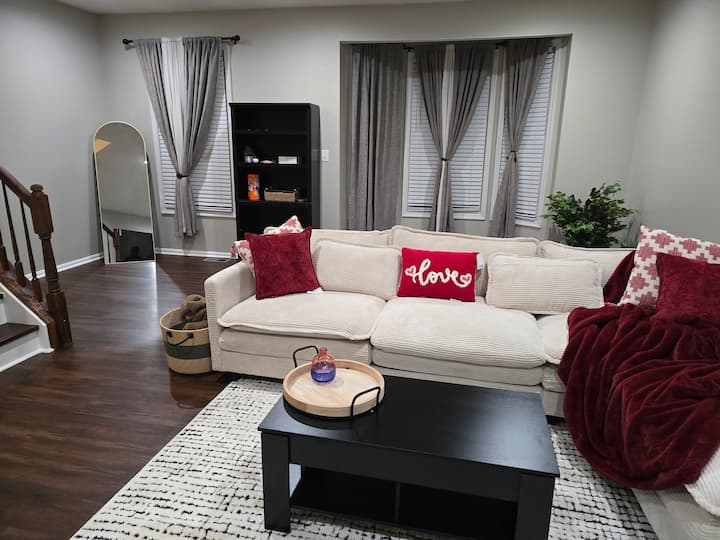 Red Gem Retreat | 4 Br Near Navy + Md Live + Bwi - Baltimore/Washington Airport (BWI)
