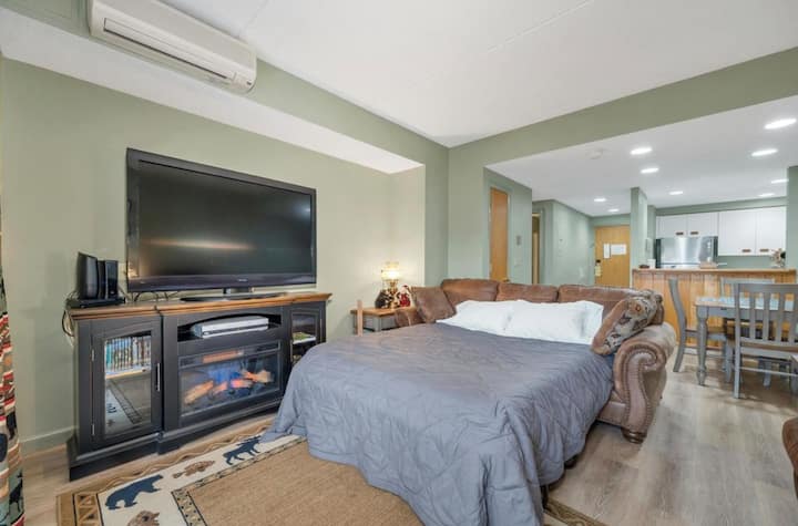 Cozy Condo Close To Lift And Hiking - New Hampshire (State)