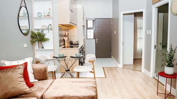 Centrally Located Flat In Rivonia Central - Zuid-Afrika