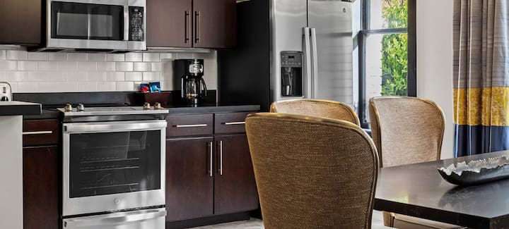 Presidential 3bd In Canterbury - San Francisco, CA