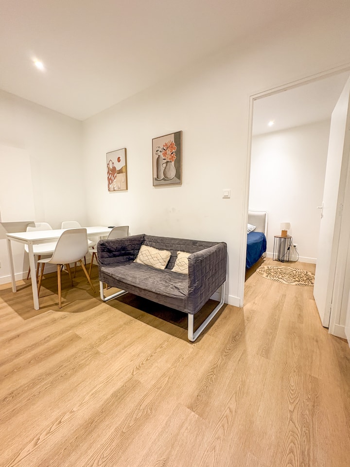 Deux Pièces - Avenue De La Gare - Saint-Germain-en-Laye