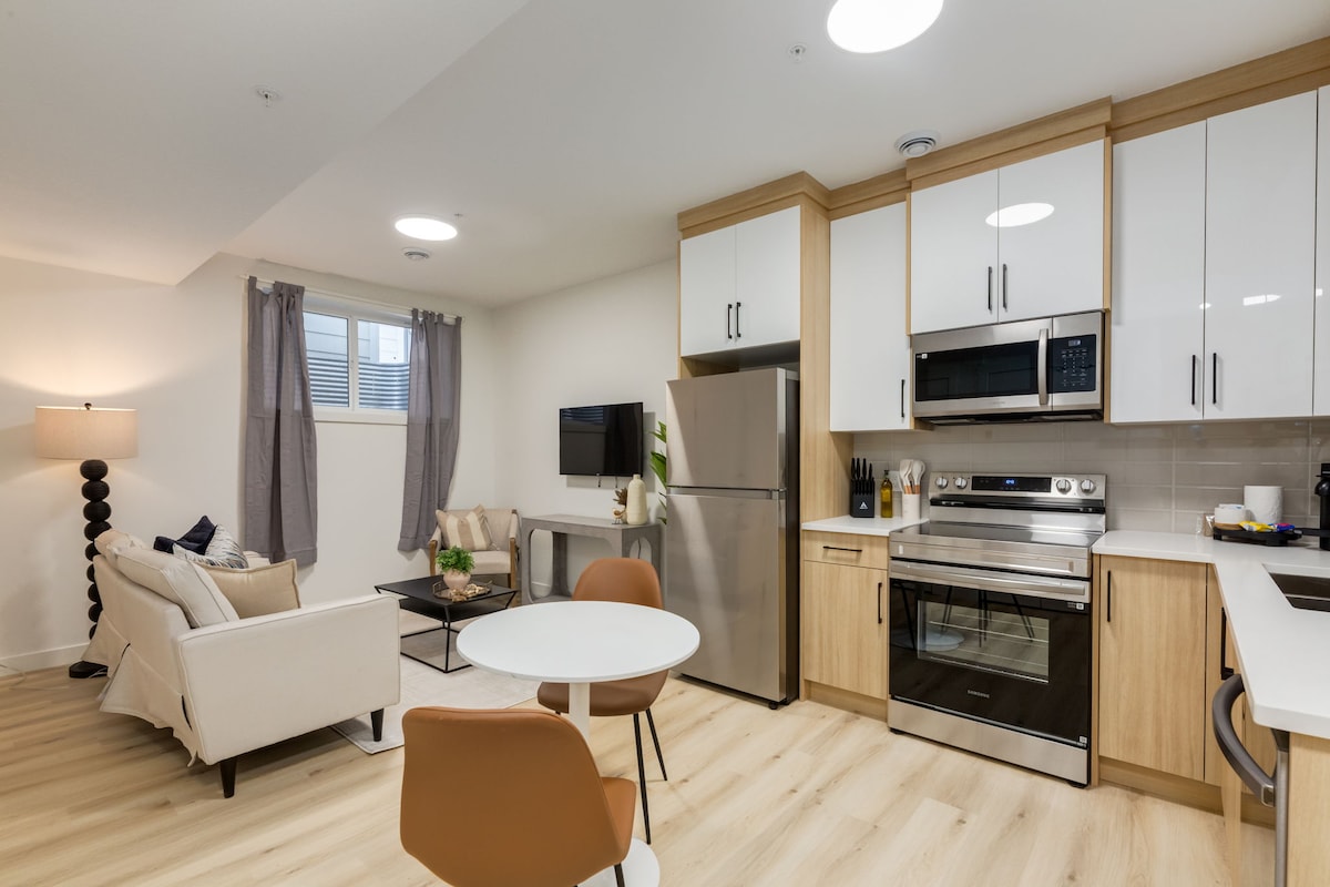 "Aspen" 1 Bdrm-Close to C-train and DT! - Houses for Rent in Calgary ...