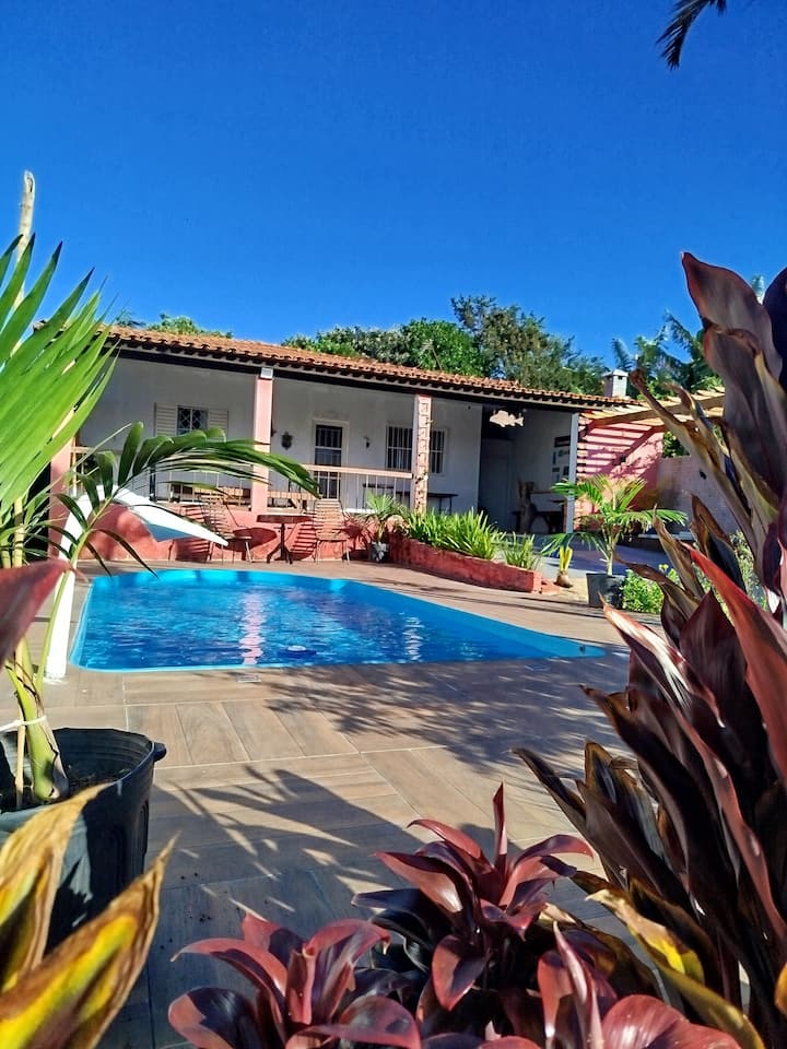 Casa Com Piscina Em Botucatu • Até 10 Pessoas - Botucatu