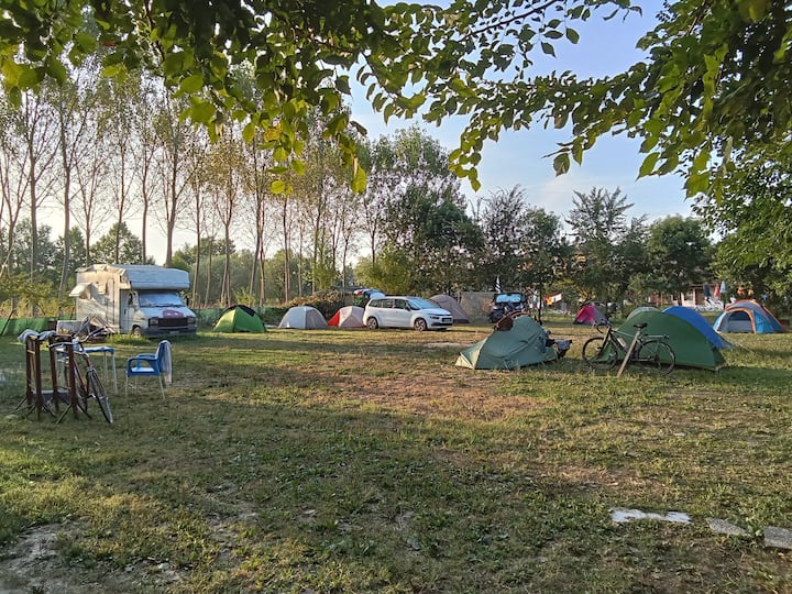 Piazzola Per Tenda Propria (Solo Spazio) A Persona - Venice