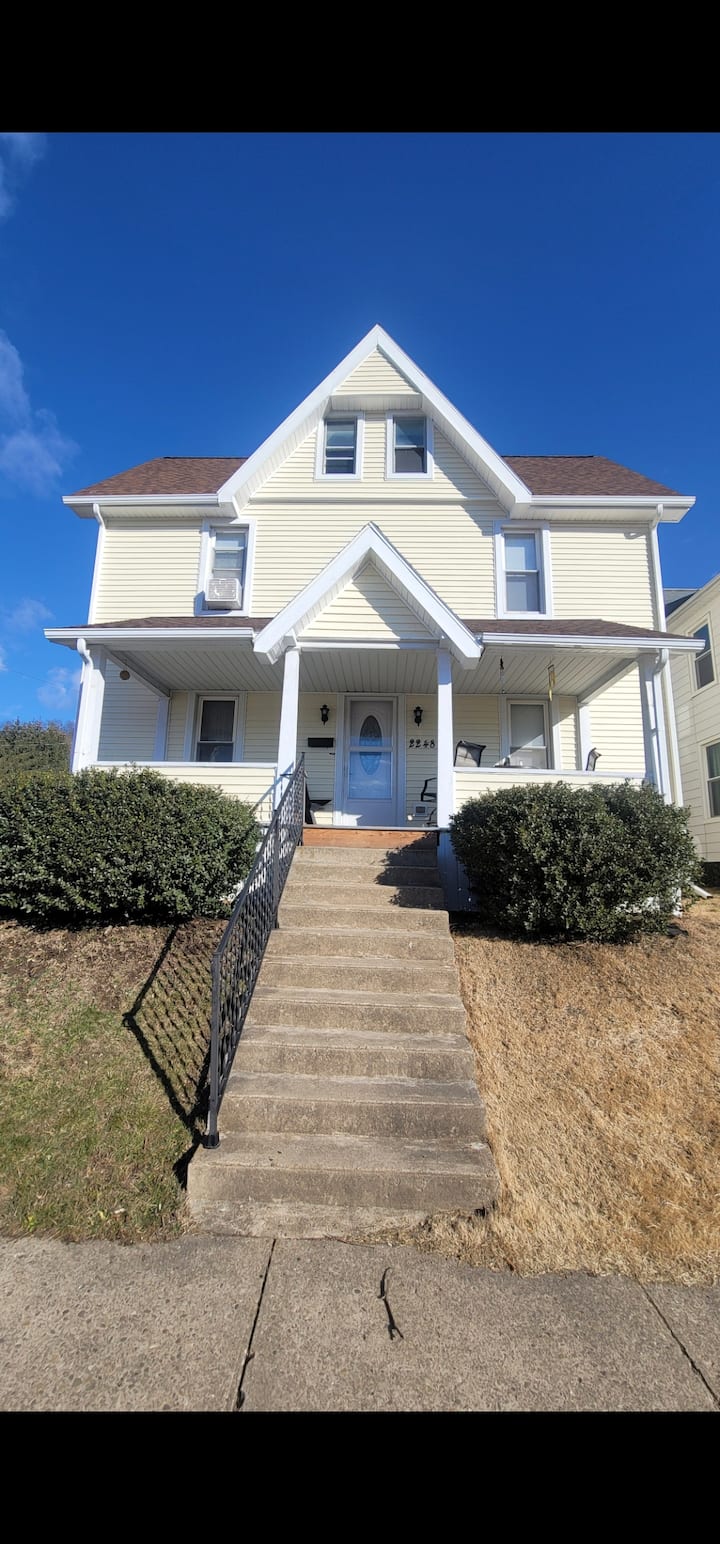 1st Floor Apartment 2 Bedrooms. - Williamsport