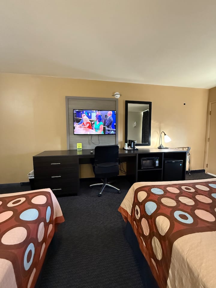 Balcony Suite In Vintage Tahoe Lodge - 2 Beds - South Lake Tahoe, CA