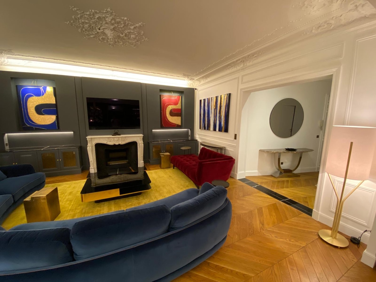 Sumptuous Apartment – Ultra-Luxury Parisian Design - Apartments for ...