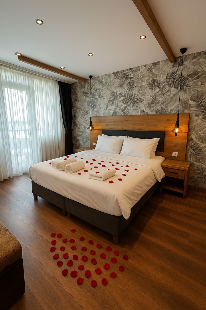 Goga Otel Balkonlu Deniz Manzaralı Double Room - Kumköy / Kilyos