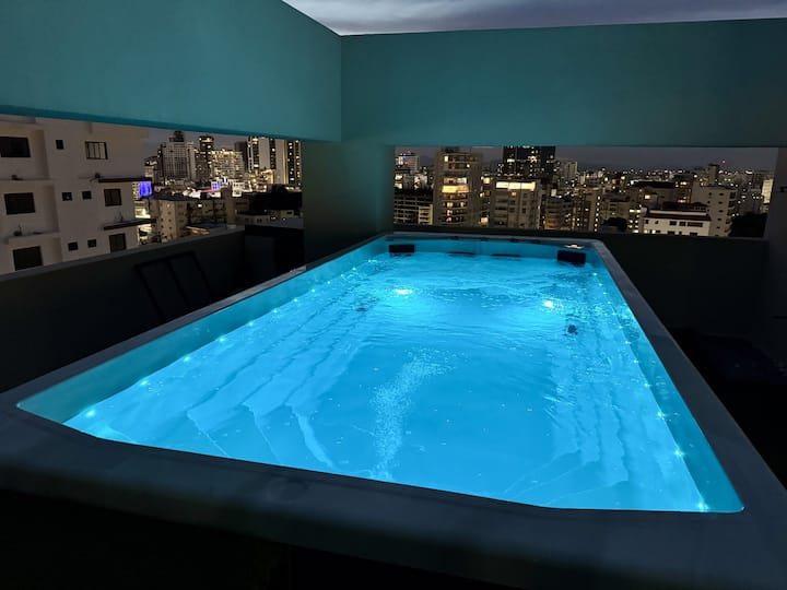 Piso 10 En Naco +Parqueo/ Rooftop+jacuzzi Piso 14 - Santo Domingo