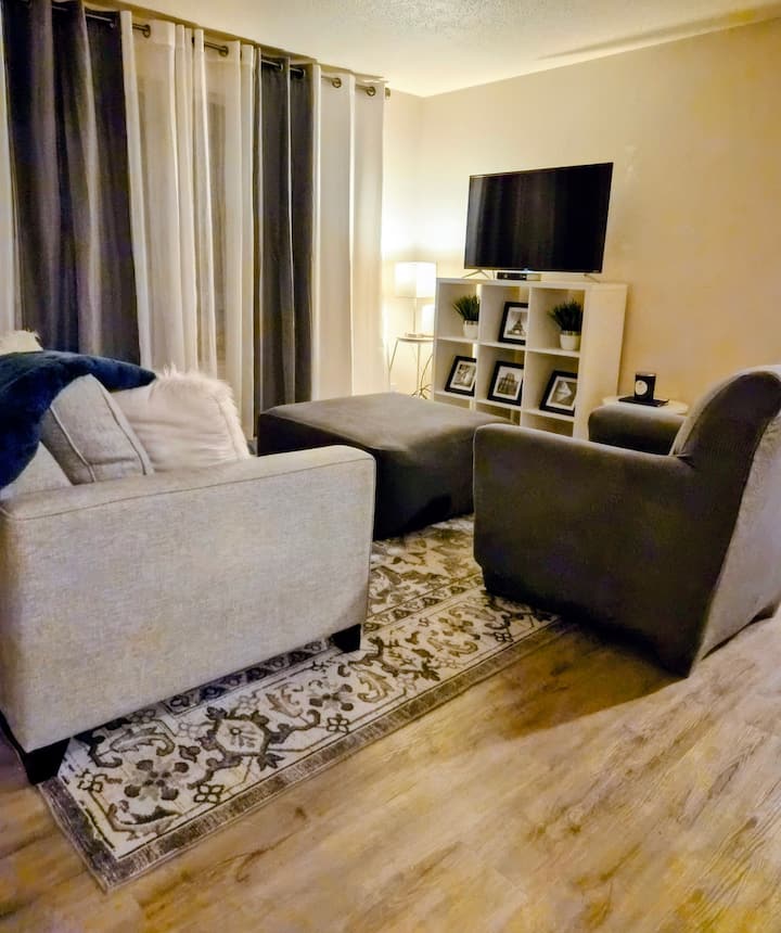 Family-friendly 2br Haven Near Downtown Sumner - Lake Tapps, WA