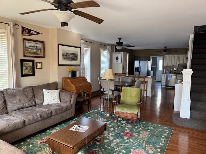 2 Br Whole-house Rental Explore Historic Bethlehem - 베들레햄