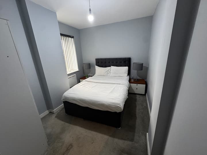 Prime Location 1 Bed Room Flat Near Mall & Station - Luton