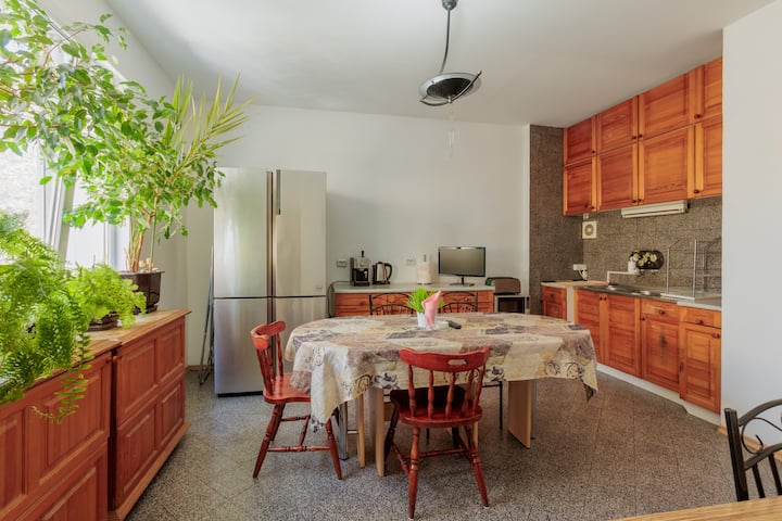 Big Appartment Next To The: Beach/seagarden/center - Burgas